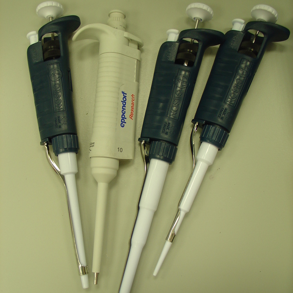 Using a Micropipettor Tutorial | Sophia Learning